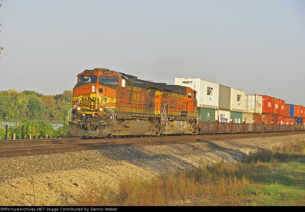 BNSF 4369, BNSF's St.Croix Sub.